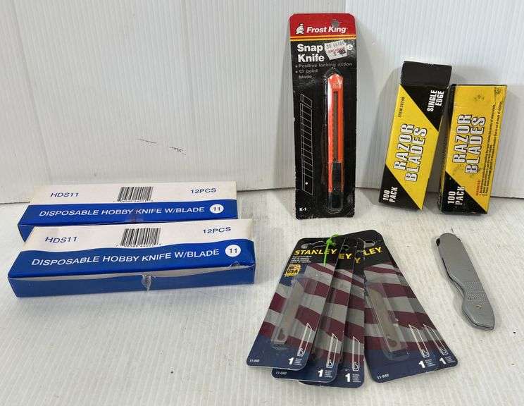 Utility knives, includes: (1) Stanley knife with five extra blades, (2 ...