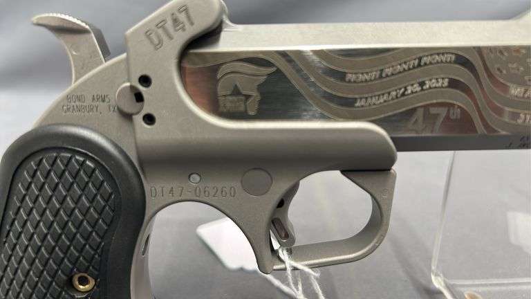 Bond Arms DT47, .45 LC/.410-Gauge, Fires Birdshot, Buckshot, and Slugs ...