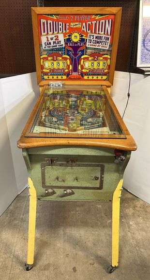 1958 Gottlieb's "Double Action" two-player pinball machine, nice play ...