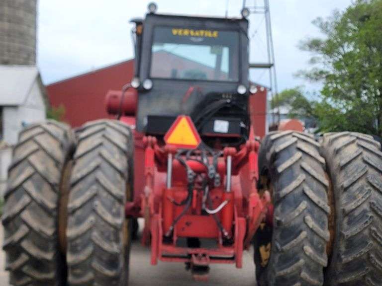 Versatile 800 Tractor, Unknown Hours, Has New Battery, Has AC, but ...