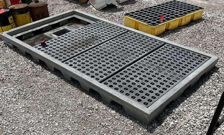 Grey spill containment, 8000 lb. load rating, 60-Gallon capacity, 99"L ...