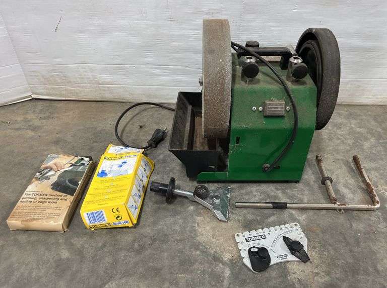 Tormek SuperGrind 2000 water cooled sharpening and honing machine, good ...