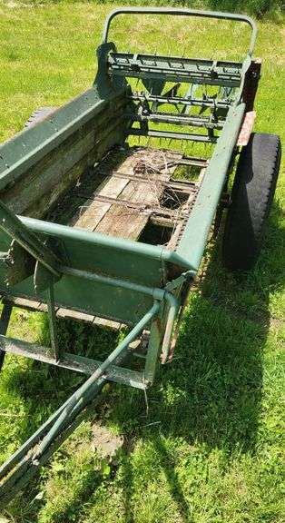This item Selling ABSOLUTE! ~~~ New Idea Manure Spreader, Metal All in Good Shape, Wood Floor ...