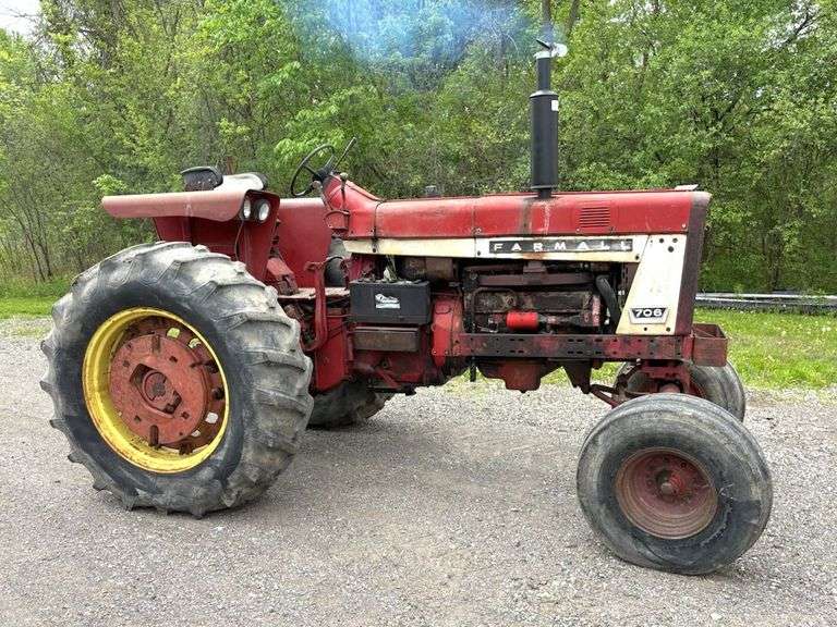Farmall 706D Tractor, (4596 Hours), 310 Diesel, Everything Works as it ...