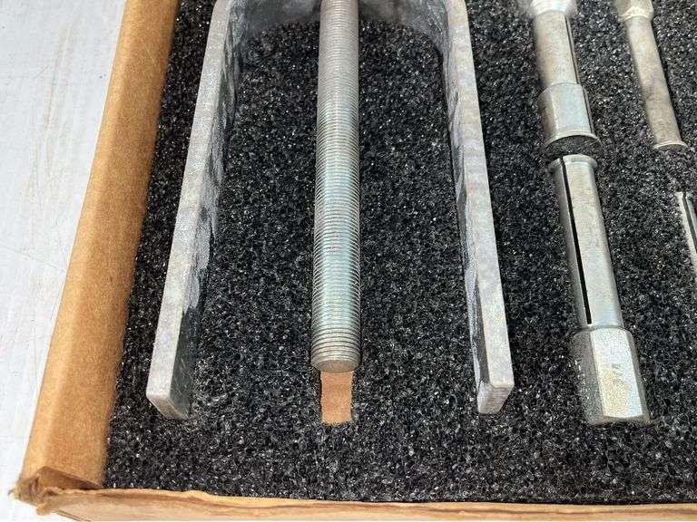 Snap-On blind hole bearing puller, No. CG-40-C 1/4" through 1 1/8" ID ...