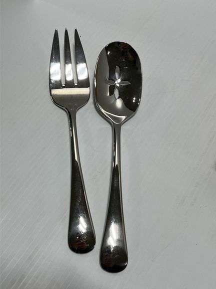 Oneida 70-Piece complete service for 12, flight pattern stainless steel ...