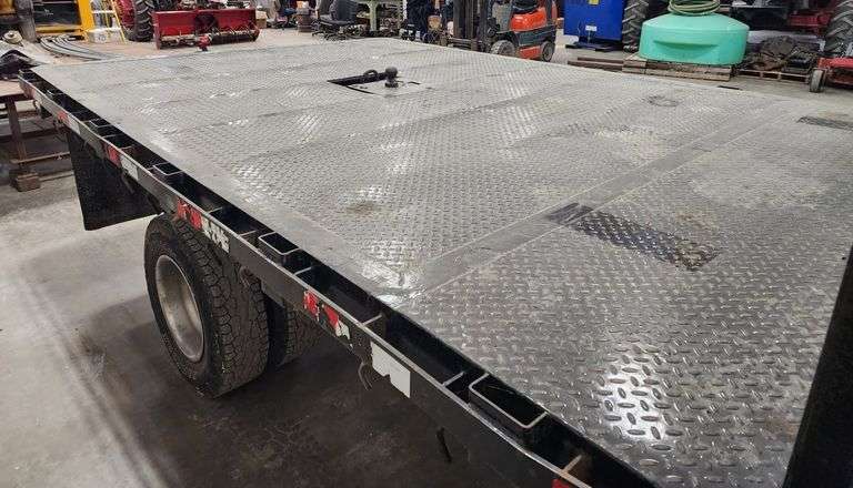 Steel Stake Rack/Flatbed, 8'W x 11'6"L with 34 1/4" Outer Diameter for ...