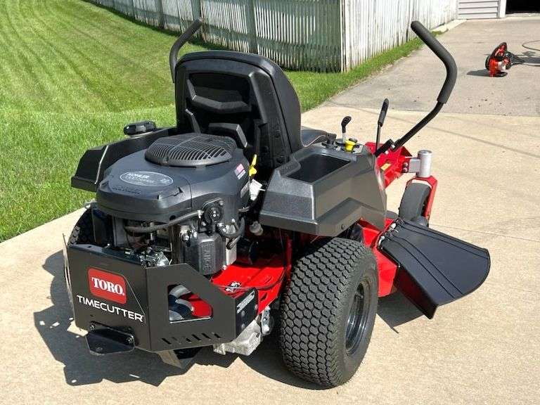 Toro Timecutter Mower, Two Years Old with Only 8 to 10 Hours On It, 42 ...