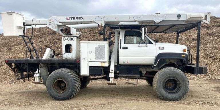 2000 GMC C7500 Off-Road 4x4 Bucket Truck, 454 V8, 5-Speed Manual Transmission, Floatation Tires ...