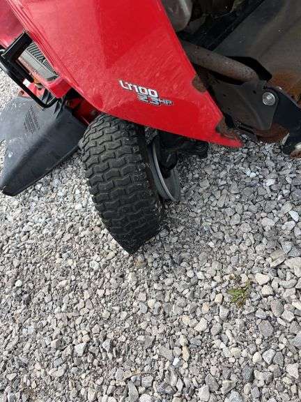 Snapper riding lawn tractor parts/repair, condition unknown, 22HP ...