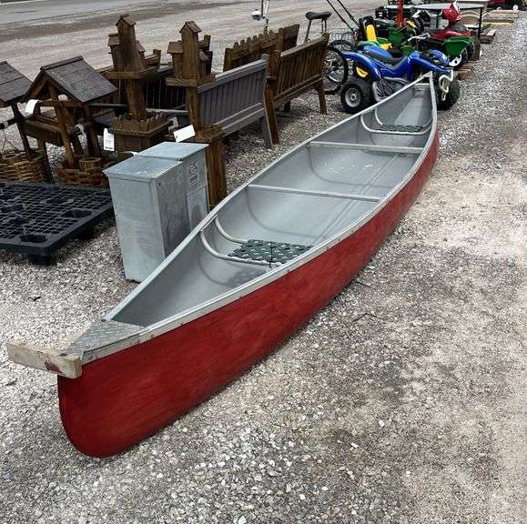 17' Fiberglass canoe, marked VKP-007301-M74L, good, new seats, fixed ...