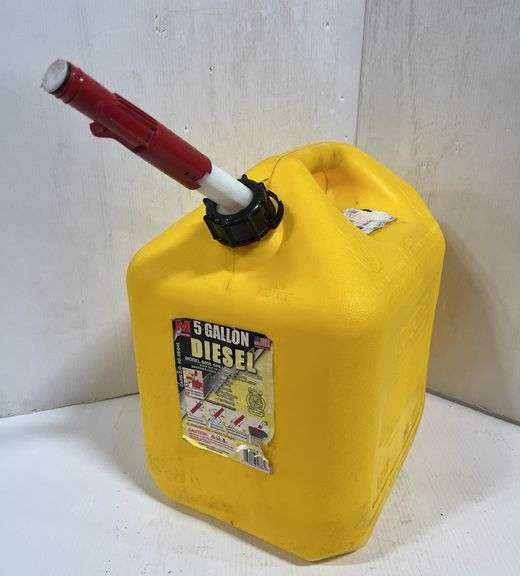 5-Gallon diesel jug - Albrecht Auction Service