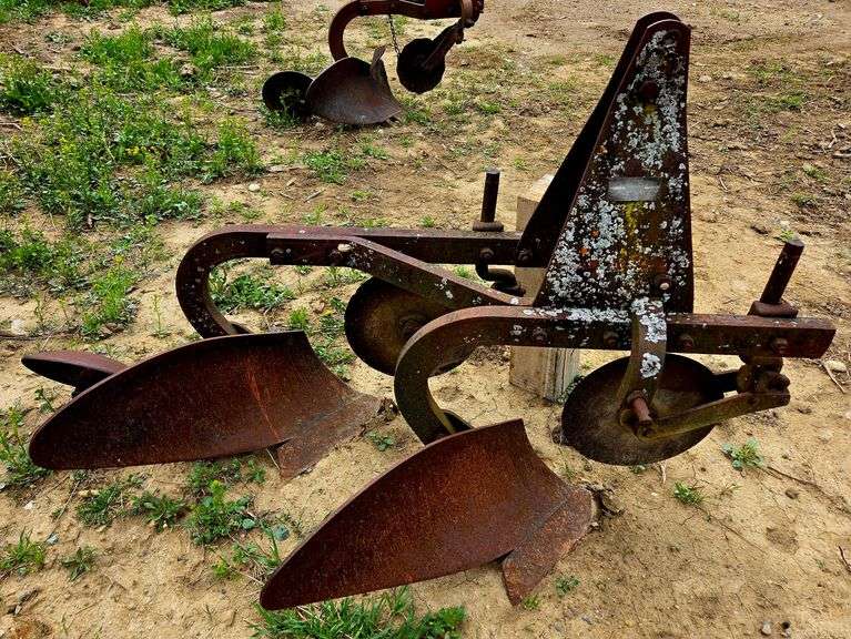 This item Selling ABSOLUTE! ~~~ Dearborn 2-Bottom Plow, Model 10-152, 3 ...