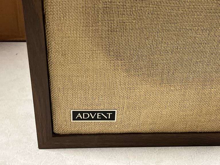 Set of (2) Mid-Century advent Henry Kloss wood cased stereo speakers ...