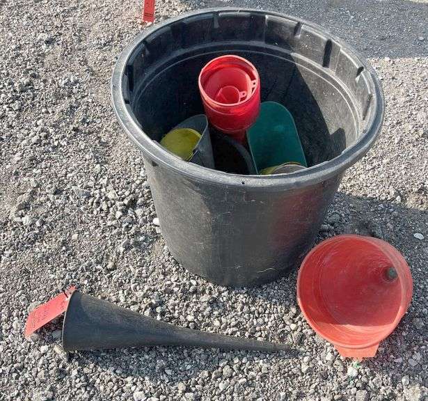 (14) Sizes of funnels, and an XL black pot for garden - Albrecht ...