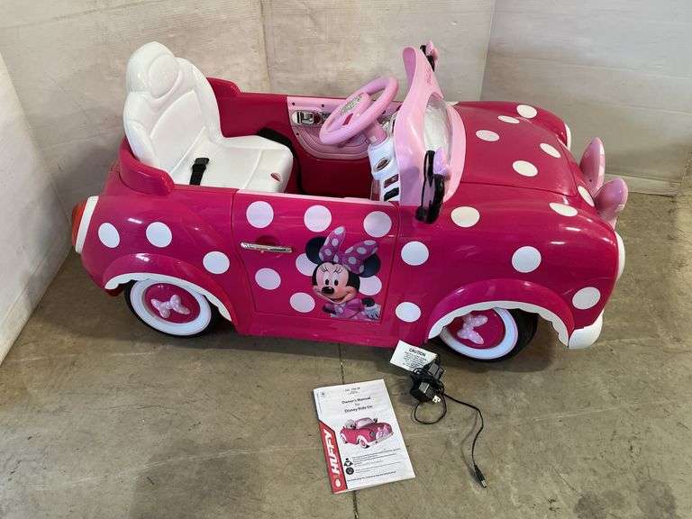 Huffy Disney Junior Minnie Mouse 6V ride-on with Minnie controller, 40 ...
