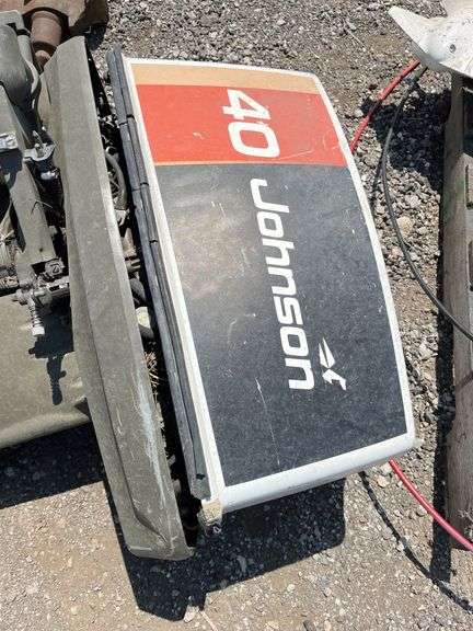 Johnson 40 HP outboard boat motor, untested, as is - Albrecht Auction ...
