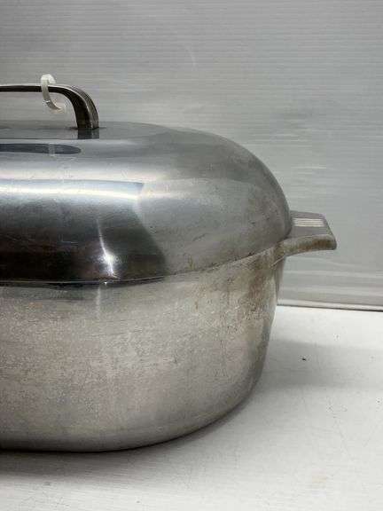 Wagner Ware Magnalite No. 4267-P Sidney roaster pan, 18"L handle-to ...
