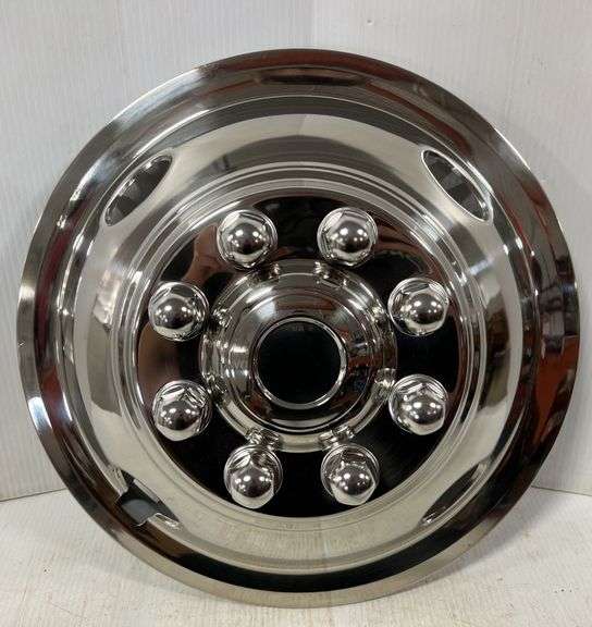 Hubcap for a 1-ton truck, 18", never used - Albrecht Auction Service