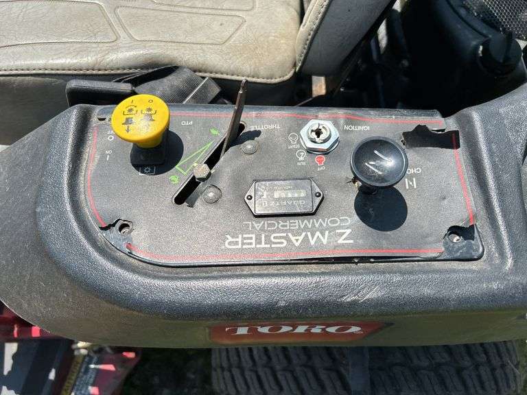 Toro Z-Master zero turn lawn mower, 670 hours, new Briggs & Stratton 17 ...