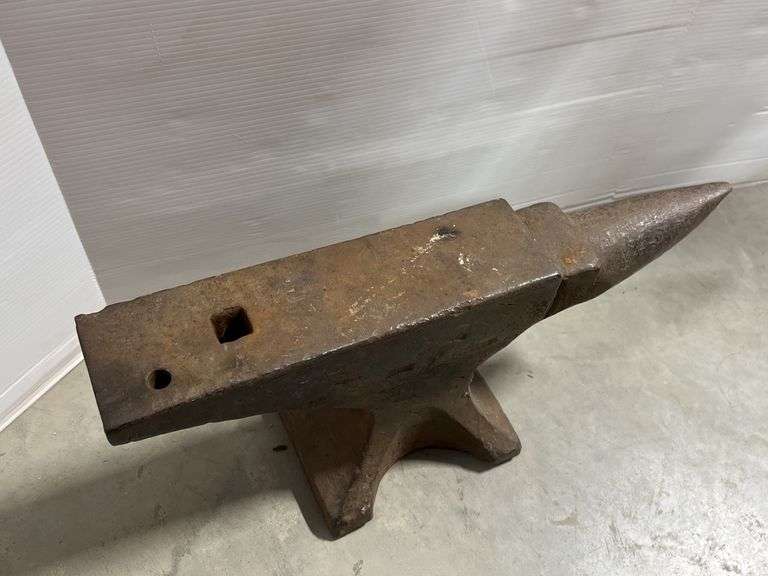 Anvil, "Rings", 21" x 10" x 4" - Albrecht Auction Service
