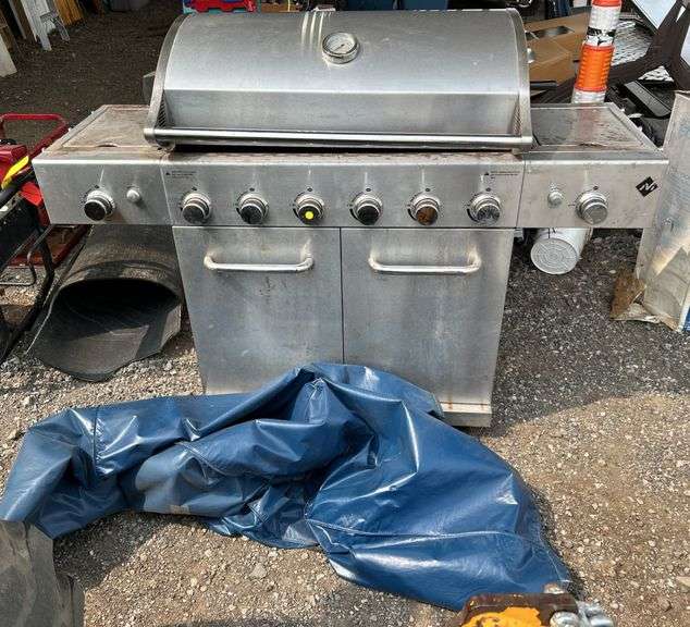 CharBroil grill sear burner, side burner works, 36" grill space x 64"W ...
