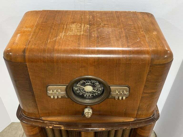 Zenith console, model 1103, 26"W x 42 1/2"H, works, needs dial belt ...