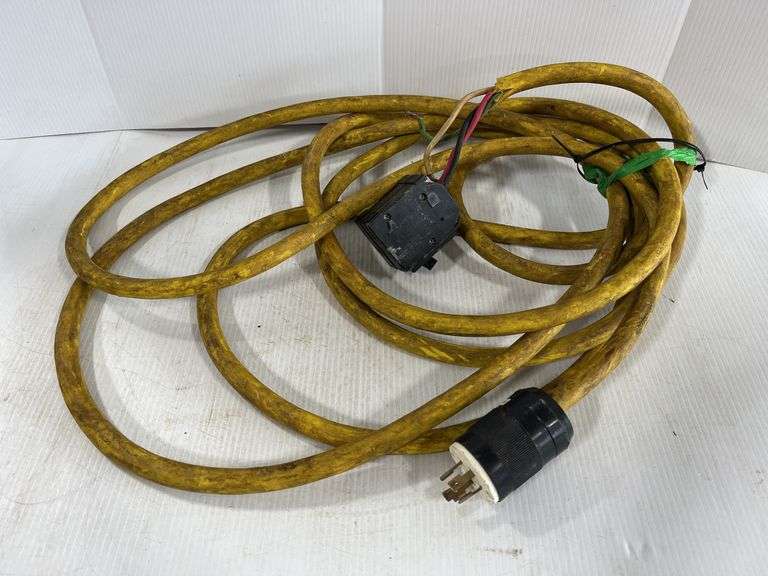 220 Plug on heavy duty wire - Albrecht Auction Service