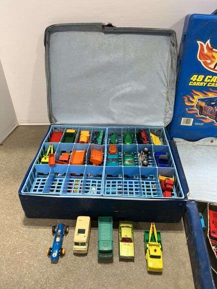 (5) Hot Wheels and Matchbox cases with cars inside, many brands of cars ...