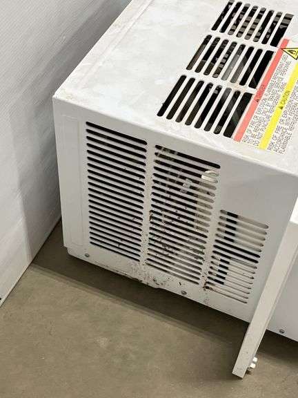 Large AC unit, for approx. 500 sq. ft., 26"L, one year old, works great ...