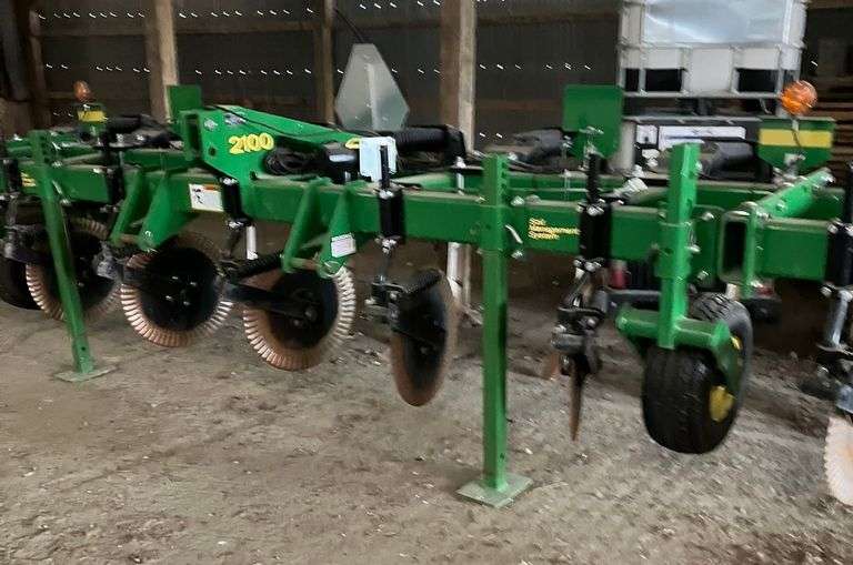 John Deere 2100 Subsoiler, Purchased New 1 Year Ago, Only Has 200 Acres ...