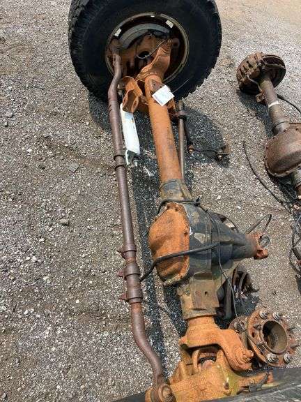 Early 1999 F350 Dually front axle, (Para 60) with hub spacers and ...