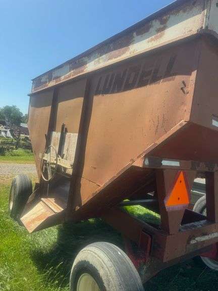 This item Selling ABSOLUTE! ~~~ Lundel 300-Bushel Gravity Wagon, Pulls ...