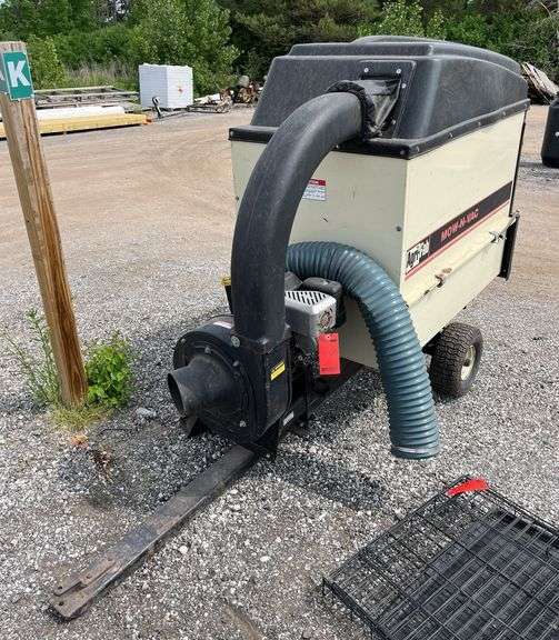 Agri-Fab mow-n-vac, 30"W x 48"L x 45"H tank, carb will need a little ...