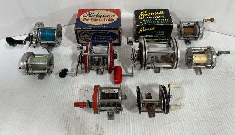 Fishing reels, includes: Shakespeare 1928 with box, Pflueger, South ...