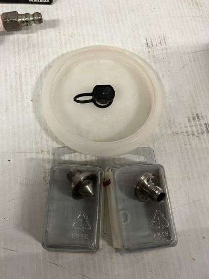 Finish Line gravity-feed spray gun, box- 10" - Albrecht Auction Service