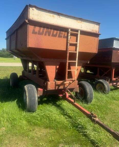 This item Selling ABSOLUTE! ~~~ Lundel 300-Bushel Gravity Wagon, Pulls ...