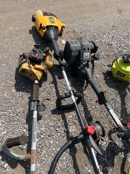 Weed wackers, various sizes, need work, as is - Albrecht Auction Service