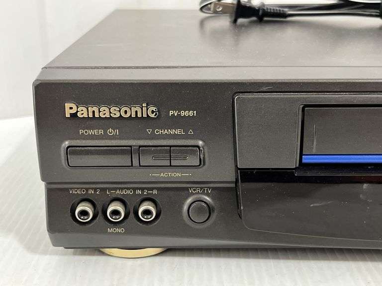 Panasonic VHS Omnivision 4-Head stereo player, Model No. PV-9661, 17"W ...