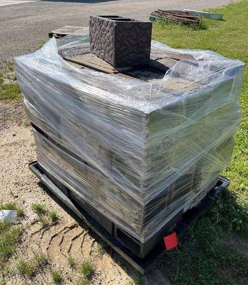 Pallet full of very old fancy blocks, each- 8 1/2" x 8 1/2" x 16 ...