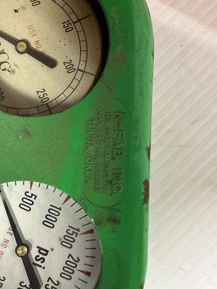 Torch kit, includes: 25' of hose, Victor regulators with guards and ...