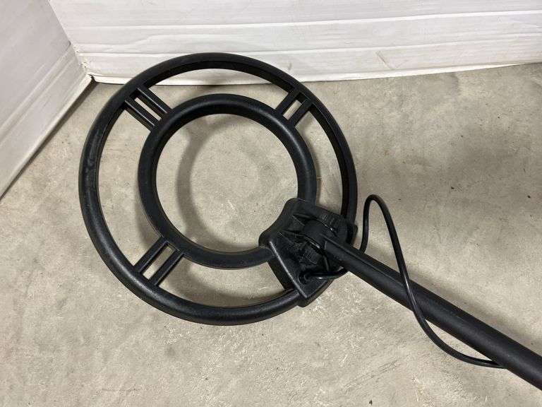 Quick Shooter metal detector, LED screen, 44"L, works - Albrecht ...
