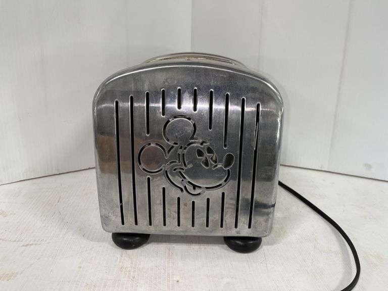 VillaWare Mickey Classic toaster, stainless steel, 2-slice, pull-out ...