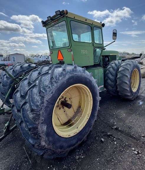 1976 John Deere 7020 Tractor, (9127 Hours), PTO, 3-Point Hitch, 3 ...