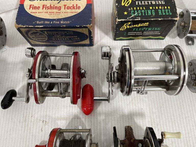 Fishing reels, includes: Shakespeare 1928 with box, Pflueger, South ...