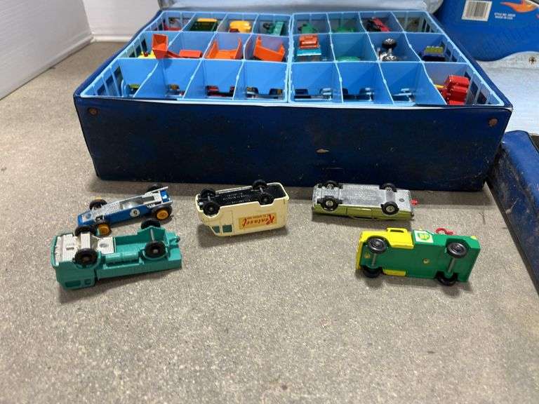 (5) Hot Wheels and Matchbox cases with cars inside, many brands of cars ...