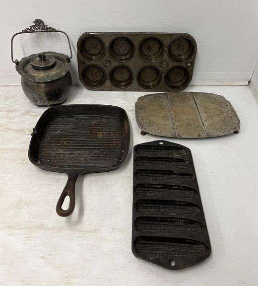 Wagner cast iron skillet, antique cast iron cornbread pan, antique ...