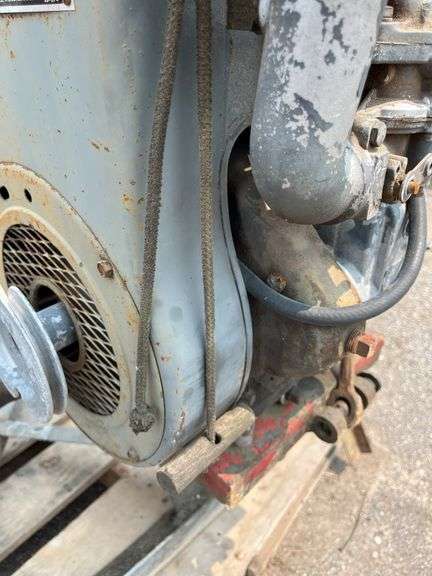 Homemade buzz saw rig, worked, has been sitting - Albrecht Auction Service