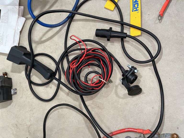 Superwinch Terra 45, includes instruction manual, parts for perma ...