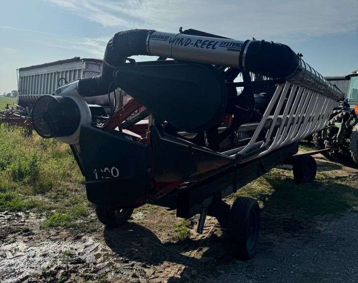 Case IH 1020 Grain Head, 20', with Wind Reel System, New Knife and ...